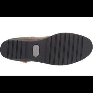 me too | Shoes | Adam Tucker Me Too Booties | Poshmark